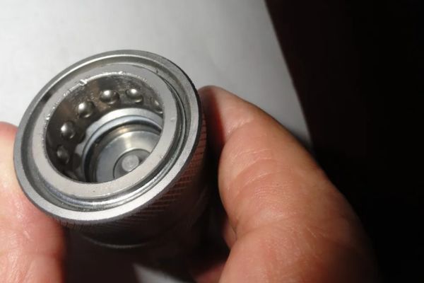 How to Replace O-Rings in Hydraulic Couplers - Topa Blog