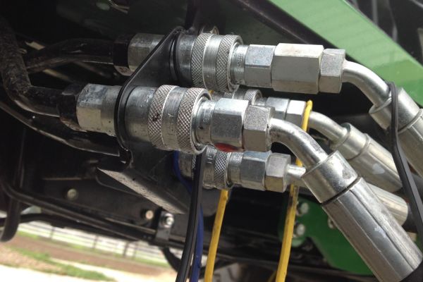 All Hydraulic Fittings Used in Tractors - Topa Blog