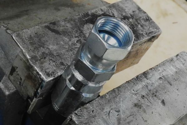 How to Install and Tighten JIC Hydraulic Fittings - Topa