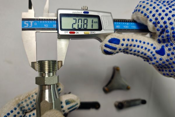 What Sizes Do Reusable Hydraulic Hose Fittings Come In?