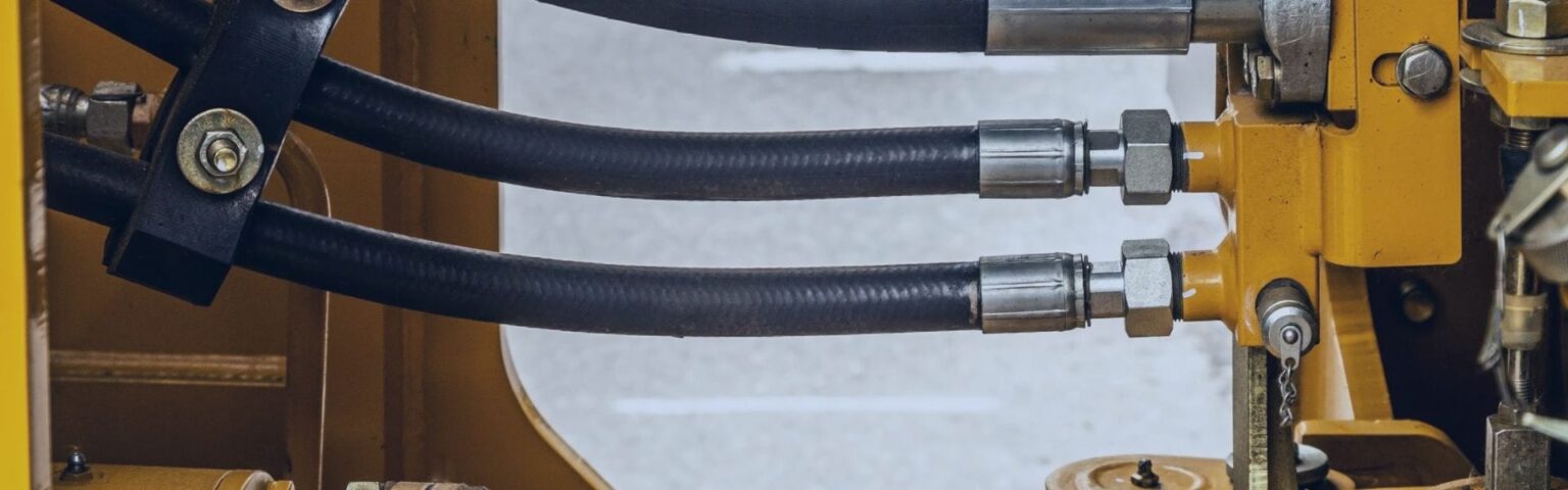 Compression vs Threaded Fitting: Choosing the Right Fitting