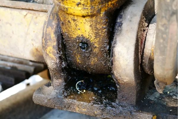 How to Fix Leaking Hydraulic Fittings - Topa Blog